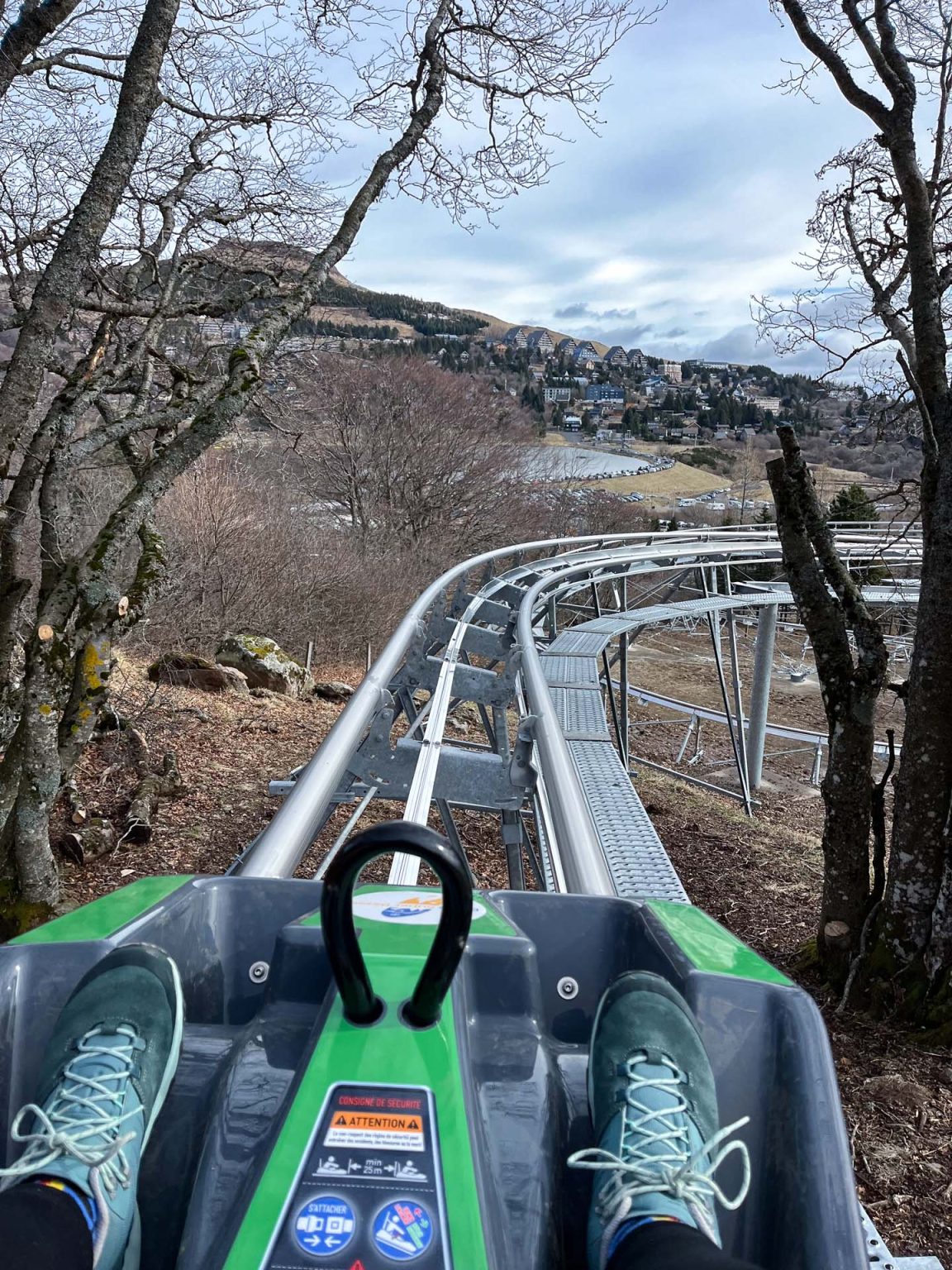 Super Coaster à Super-Besse : la Luge sur Rails du Sancy